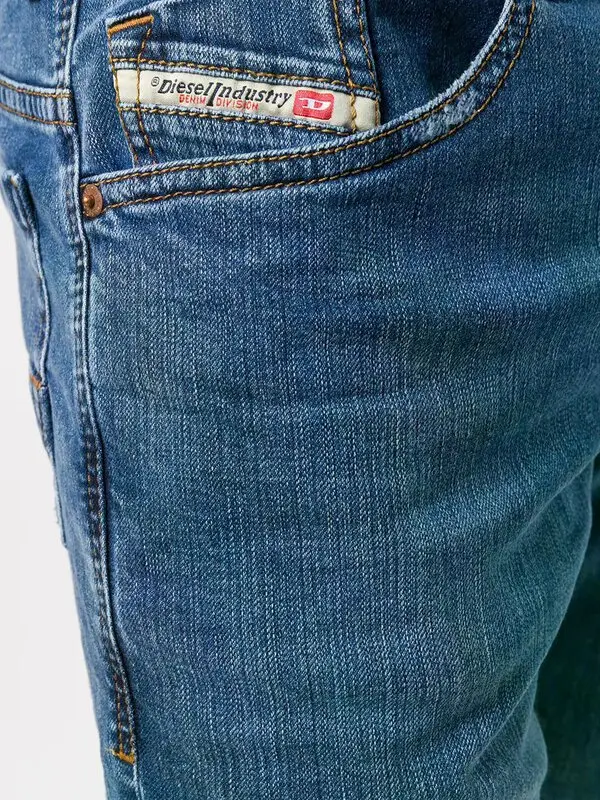 DIESEL® Thommer 084uv Jeans