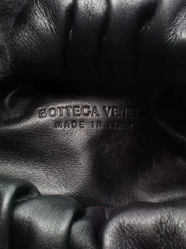 Bottega Veneta 2010-2026 Lambskin Shoulder Bag
