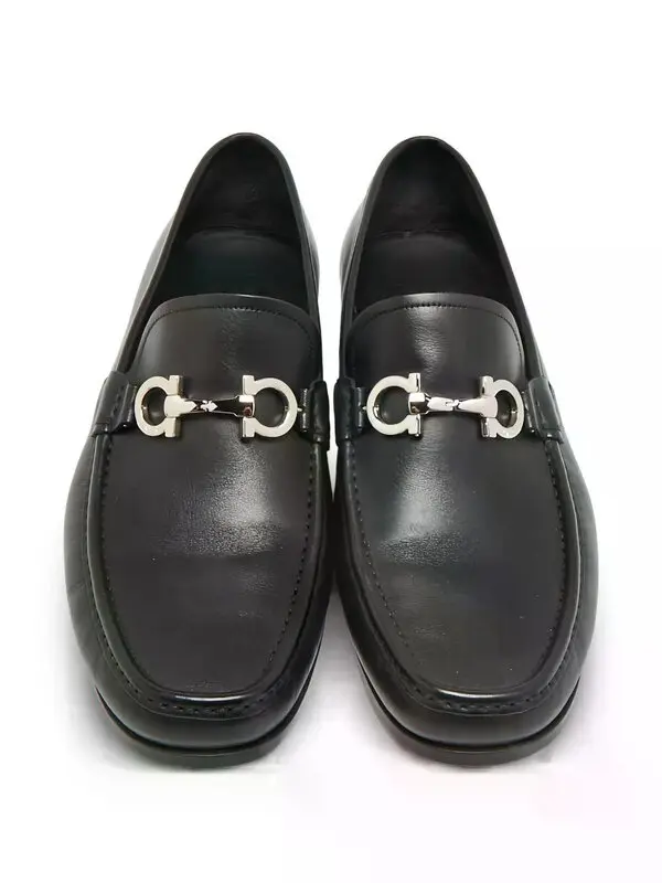 FERRAGAMO Gancini Leather Loafers - Black
