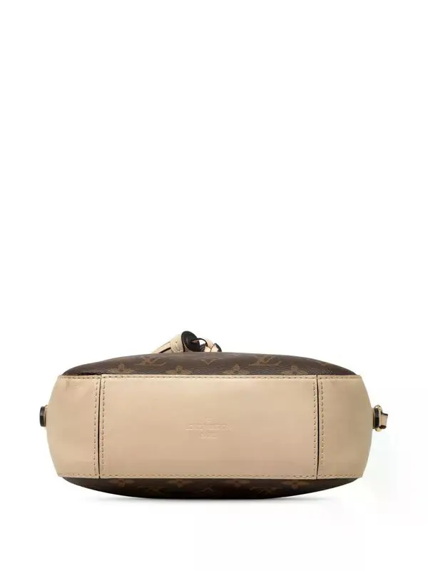 LOUIS VUITTON Monogram Saintonge Crossbody Bag
