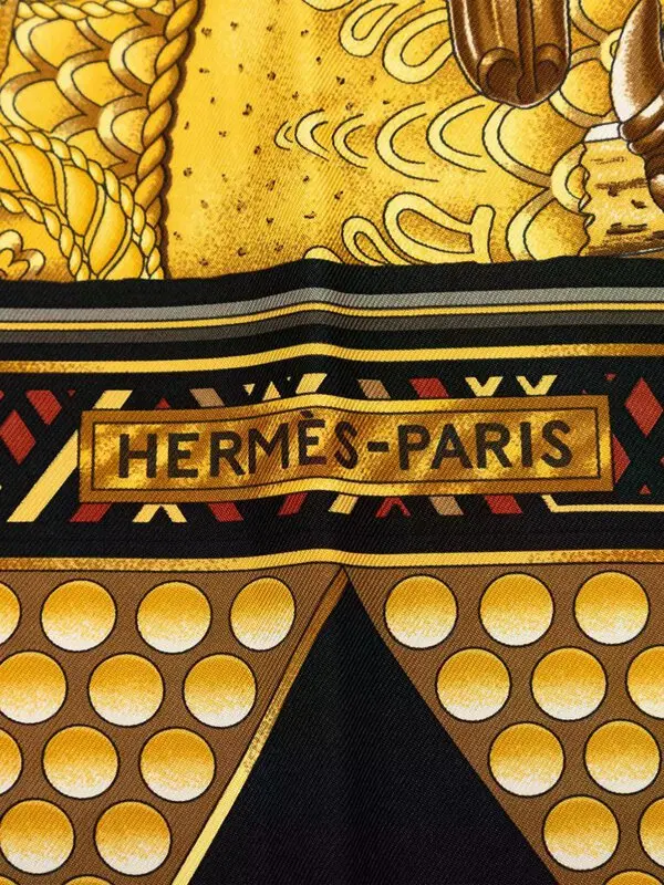 Hermès 1980-2000 L Or Des Chefs Silk Scarf 90 Scarves - Black
