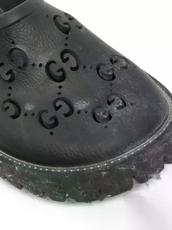Gucci Logo Cut-out Flat Mules