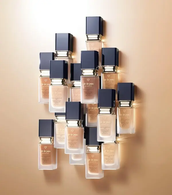 CLE DE PEAU BEAUTE Radiant Fluid Foundation Matte