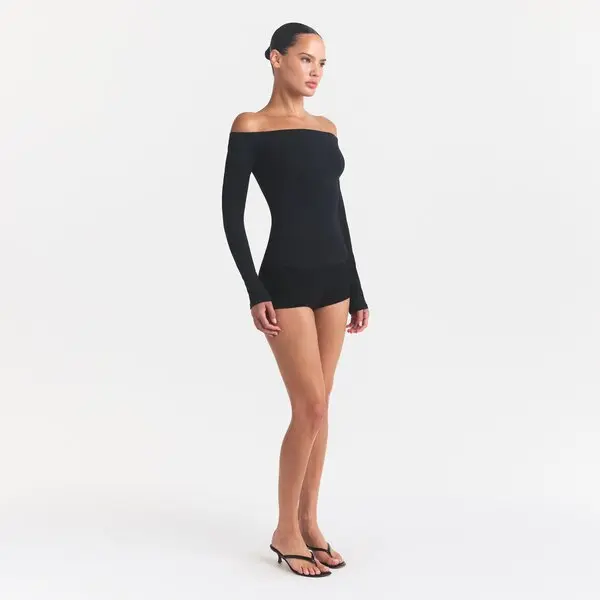 SKIMS Off The Shoulder Top | Black | | Smooth Layers