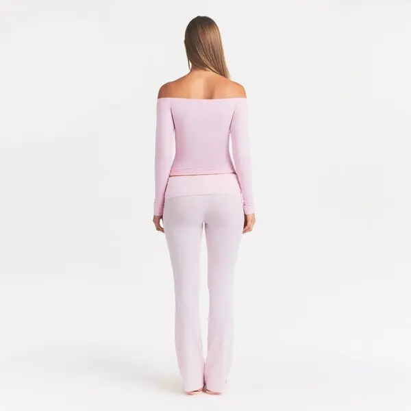 SKIMS Off The Shoulder Top | Pink | | Smooth Layers