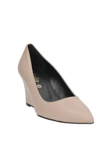 NILA & NILA Pumps Taupe Size Synthetic Material