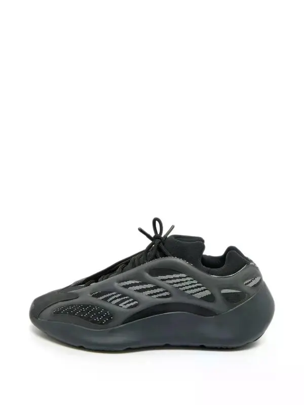 ADIDAS X YEEZY Yeezy 700 V3 Sneakers - Black