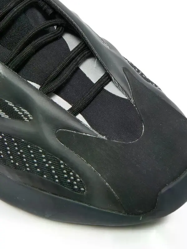ADIDAS X YEEZY Yeezy 700 V3 Sneakers