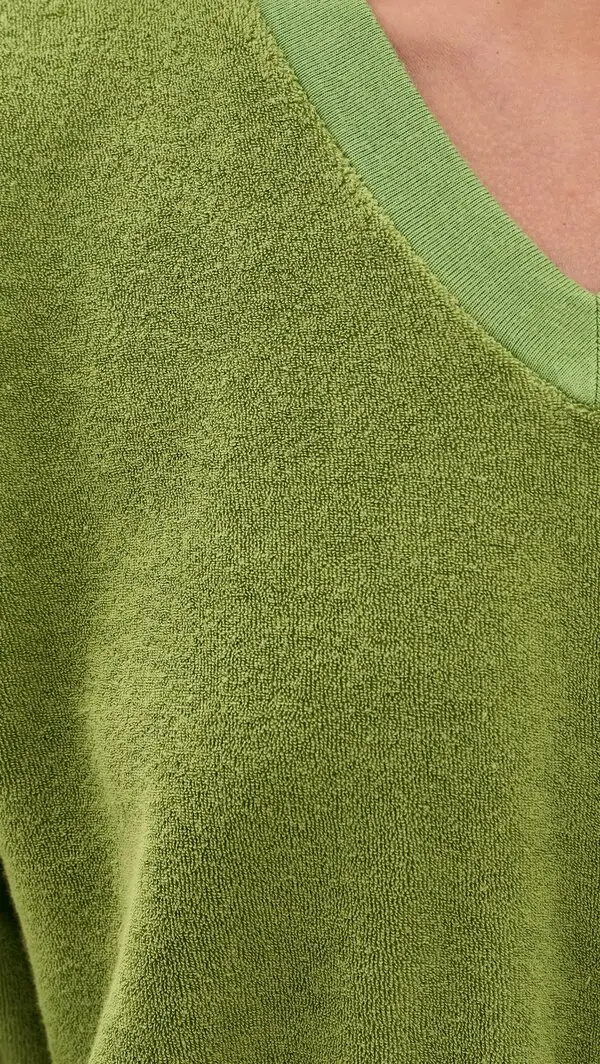 Eterne Cropped V Neck Sweatshirt