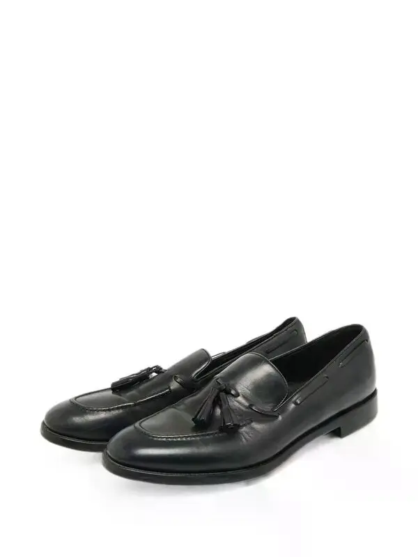 FERRAGAMO Leather Tassel Detail Loafers - Black