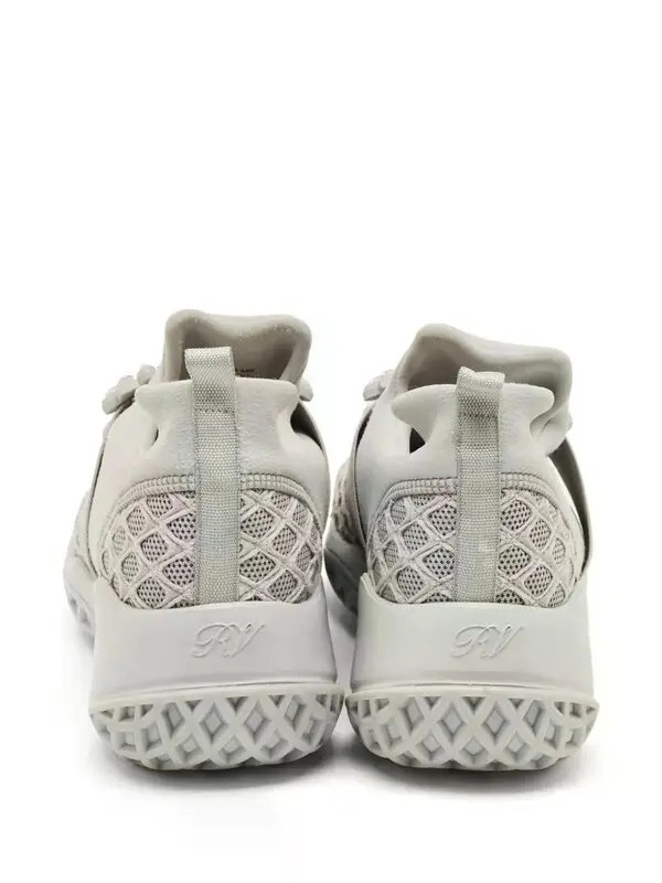 ROGER VIVIER Viv Run' Sneakers With Crystal Embellished Buckle - Grey