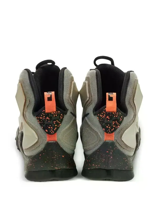 Nike Lebron Panelled Lace-up Sneakers - Grey
