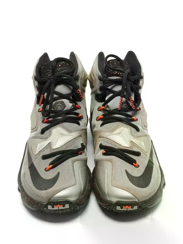 Nike Lebron Panelled Lace-up Sneakers - Grey