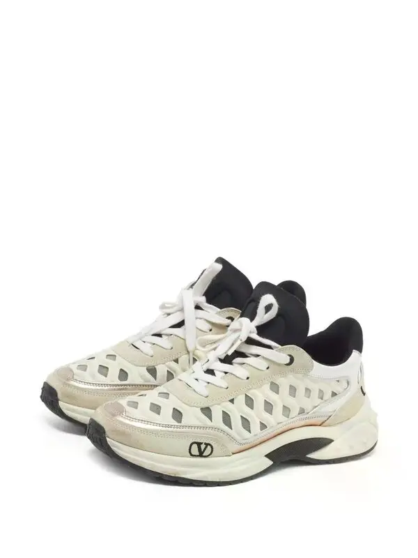 Valentino Garavani Go Runner Sneakers - Neutrals