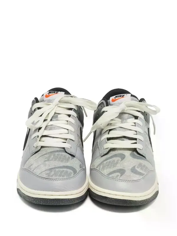 Nike Dunk Se "copy Paste" Sneakers