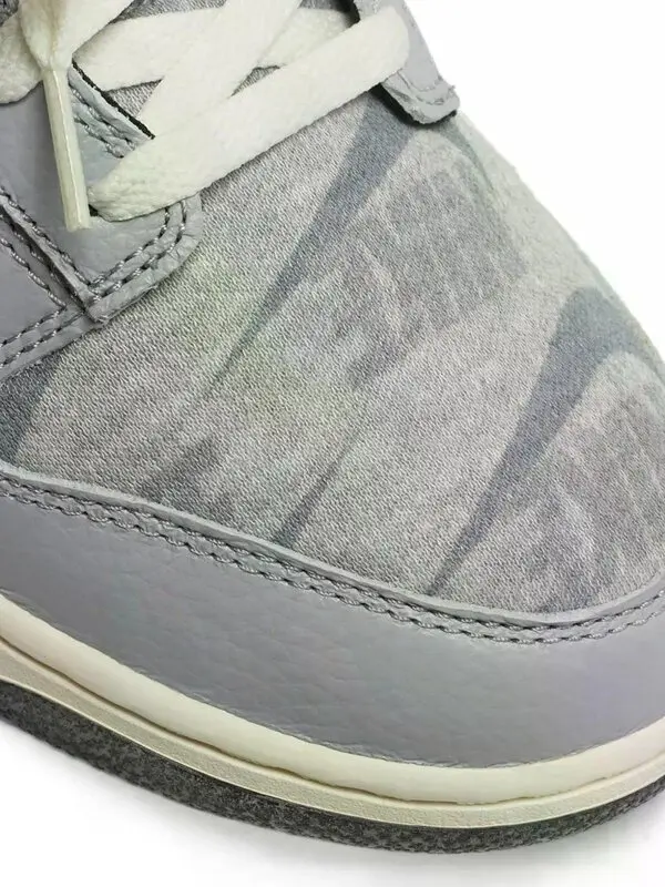 Nike Dunk Se "copy Paste" Sneakers