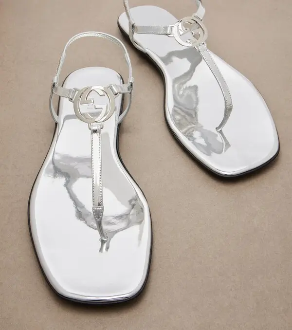 Gucci Interlocking G Metallic Leather Thong Sandals - Silver