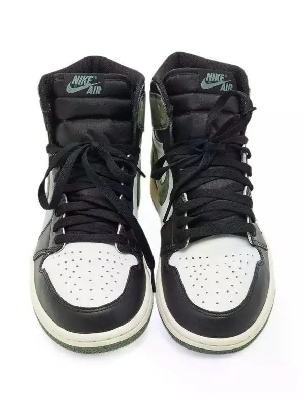 JORDAN 1 Retro High-top Sneakers