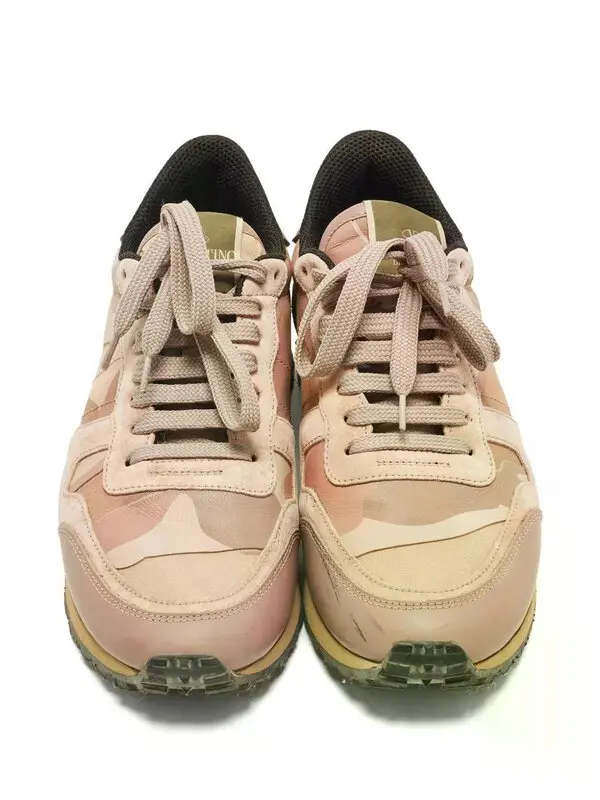 Valentino Garavani Rockrunner Camouflage Lace Up Sneakers - Pink