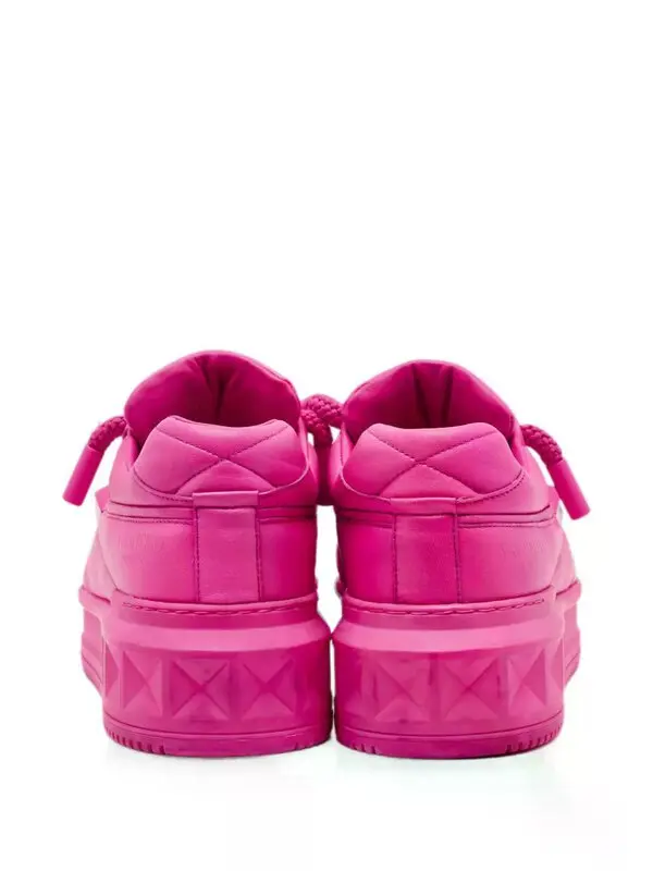 Valentino Garavani One Stud Leather Low-top Sneakers
