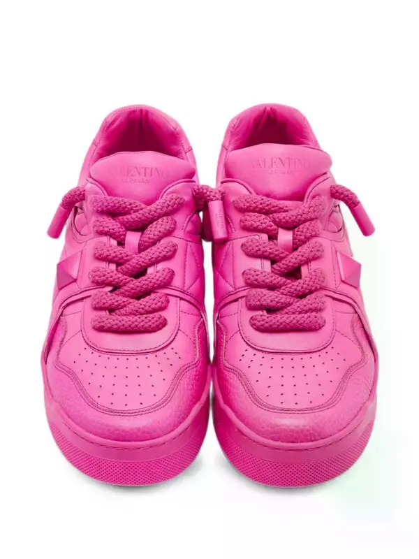 Valentino Garavani One Stud Leather Low-top Sneakers