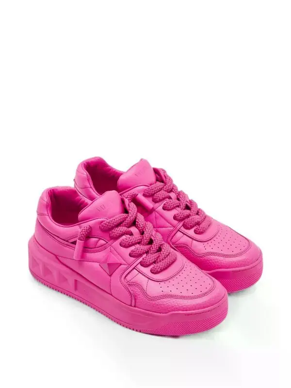 Valentino Garavani One Stud Leather Low-top Sneakers