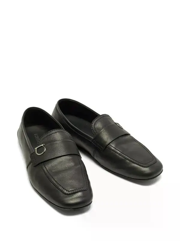 FERRAGAMO Gancini Loafers - Black