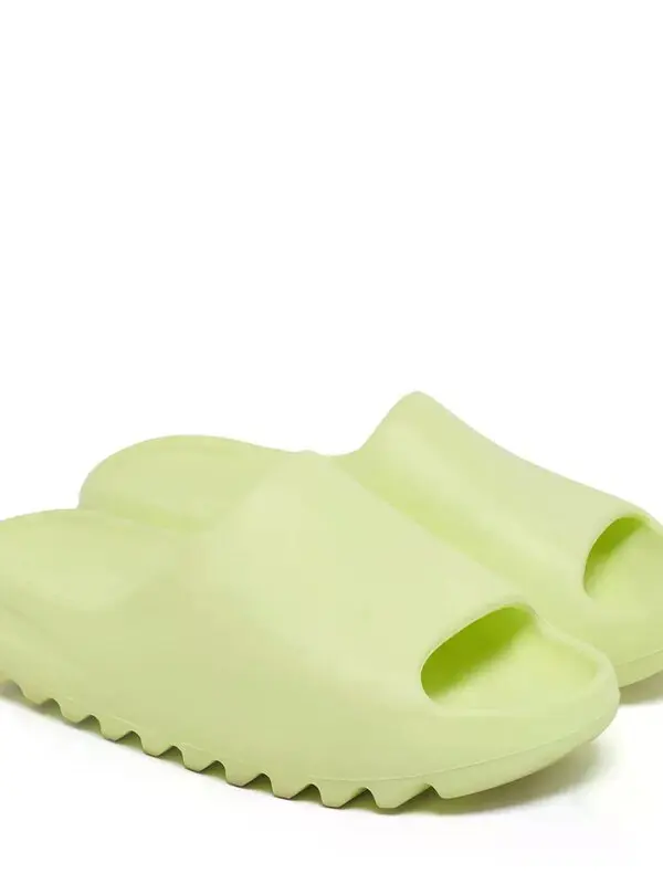 ADIDAS X YEEZY Glow Pool Slides
