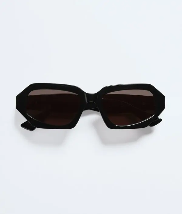 Bottega Veneta Classic Oval Sunglasses