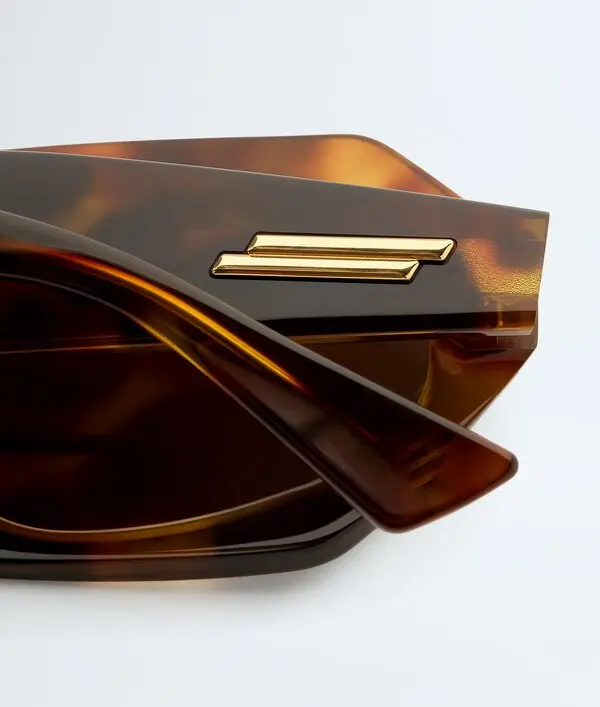 Bottega Veneta Classic Oval Sunglasses