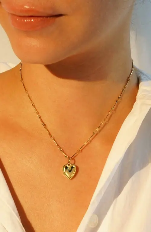 KOZAKH Small Heart Charm