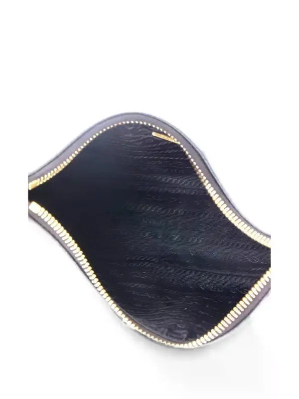 Prada Re-edition 2005 Shoulder Bag - Black