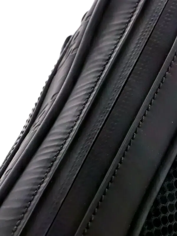 Gucci Gg Rubber Effect Leather Belt Bag - Black