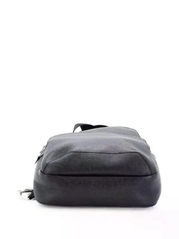 LOUIS VUITTON Avenue Sling Bag Taiga Leather