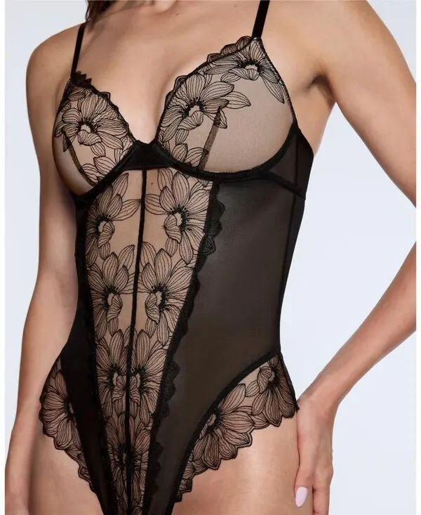 Pepper Embroidery Lift Up Teddy