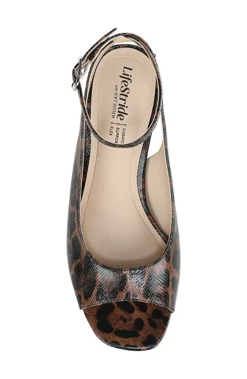 LIFESTRIDE Aliyah Ankle Strap Platform Sandal - Brown