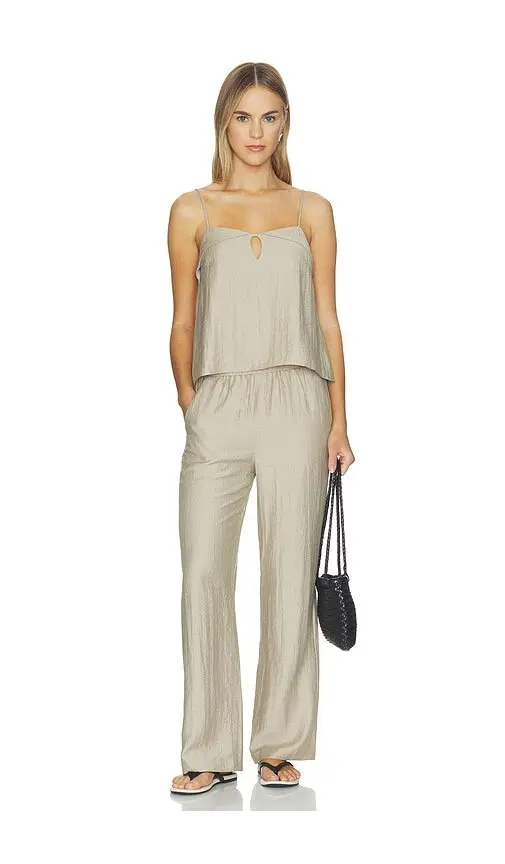 Heartloom Derby Set Tan - Doe