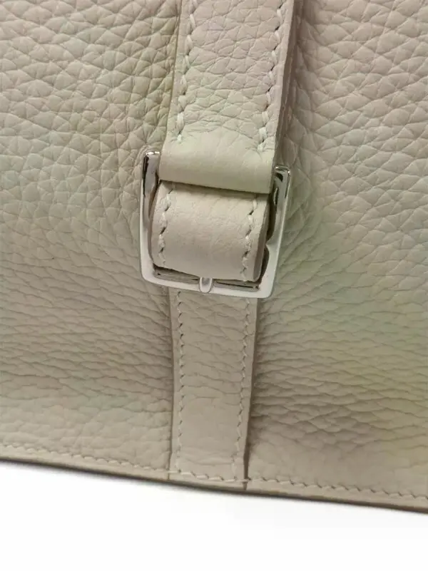 Hermès Halzan 25 Handbag - Neutrals