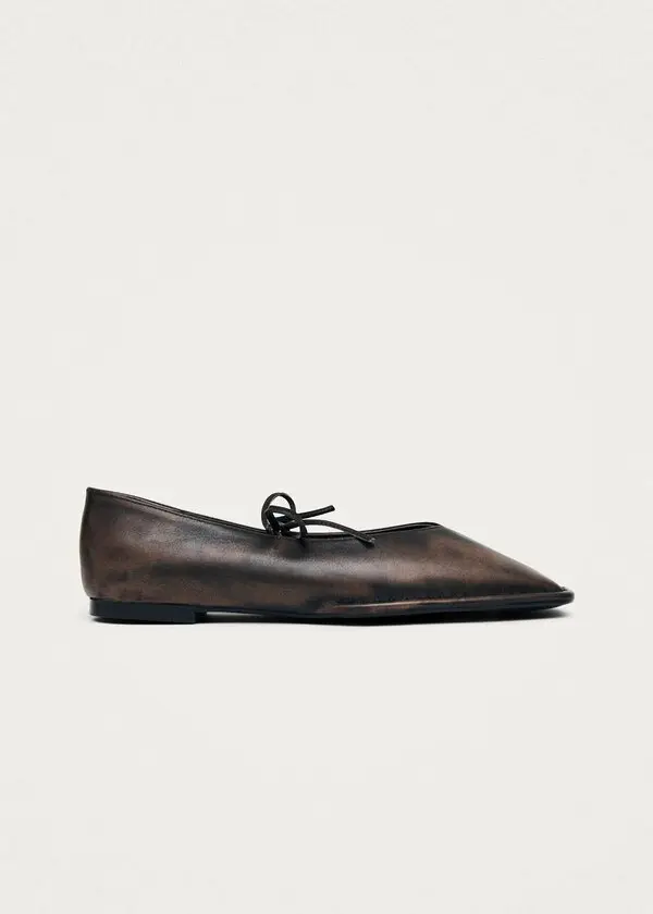 ALOHAS Square Toe Front Tie Ballet Flats - Marrone