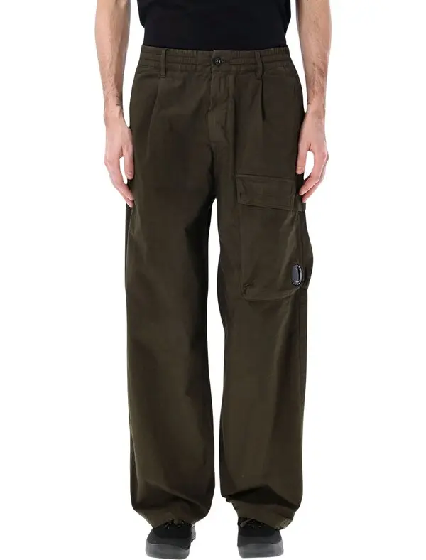 C.P. COMPANY Relaxed Fit Cargo Pants With Logo Lens Detail - Dk Olive