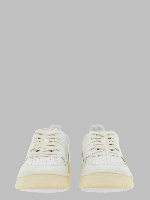 AUTRY Medalist Low Leather Sneakers - White