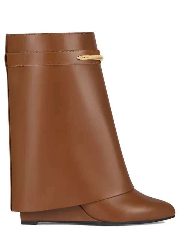 Givenchy Engraved Metal Pinch Pointed-toe Wedge Boots - Marrone