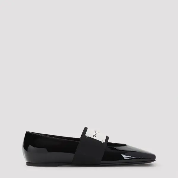 Givenchy Elegant Ballerinas For Ss26 Collection - Black