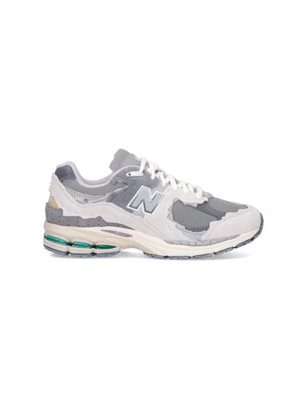 NEW BALANCE 2002r Sneakers - Grey