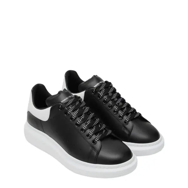 Alexander McQueen Oversized Sneakers - Black