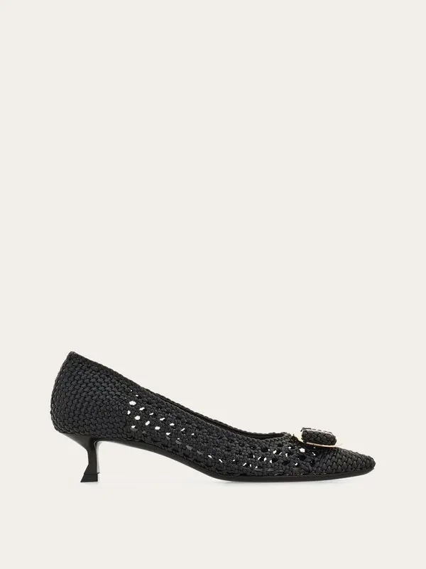 FERRAGAMO Elegant Pumps