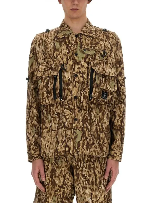SOUTH2 WEST8 Camouflage Print Polyester Jacket