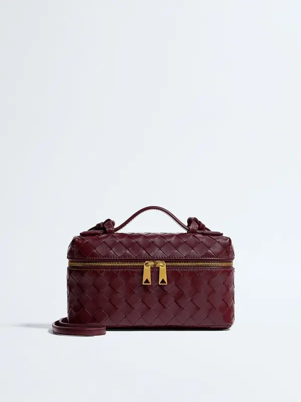 Bottega Veneta Mini Intrecciato Vanity Case With Removable Shoulder Strap - Rosso