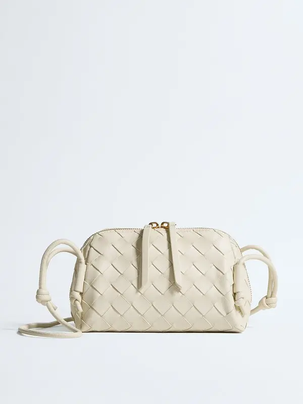Bottega Veneta Mini Flat Pocket Bag With Adjustable Strap 18.5 X 11.5 X 8.5 Cm - Bianco