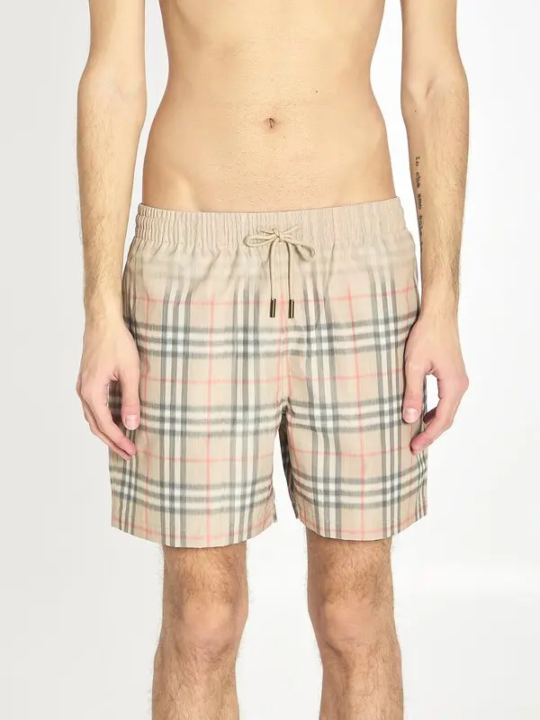 Burberry Mini Shorts Casual Style - Sandipchec